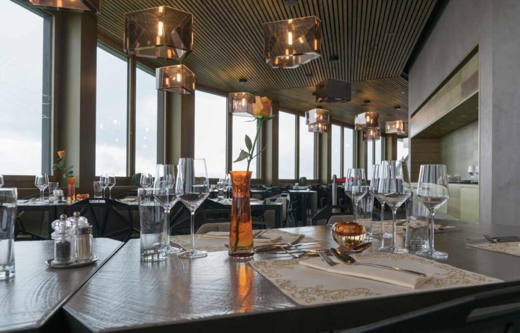 200 Best American Fine Dining Restaurant Name Ideas